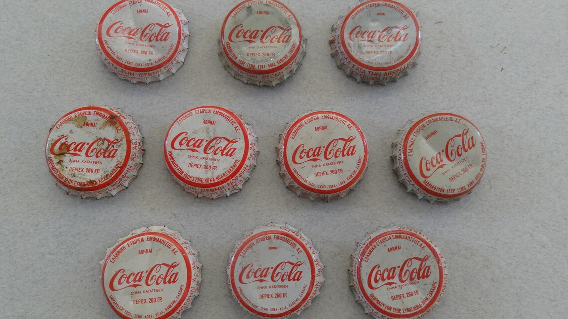 VINTAGE COCA COLA Bottle Caps Lot 10 Greek Coca Cola Lids | Etsy