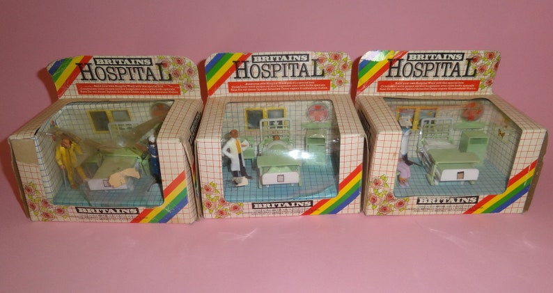 Old BRITAINS HOSPITAL WARD W/ Figures Lotx3 Sealed in Original Boxes ...