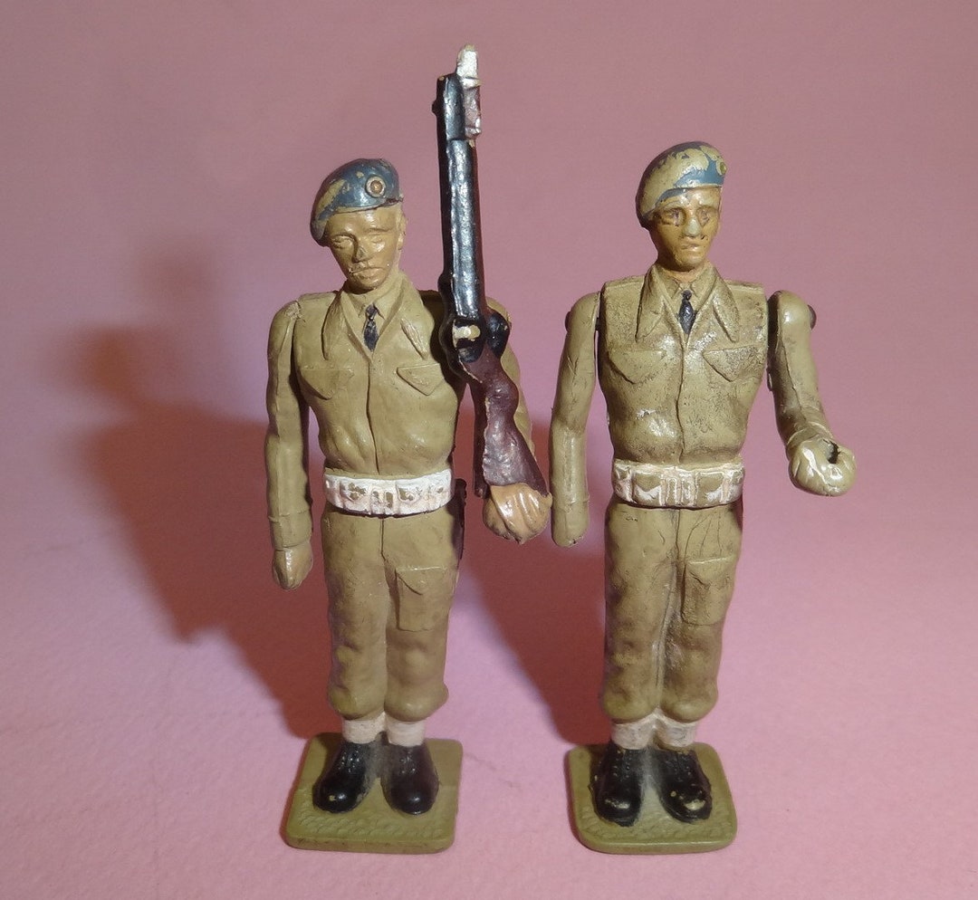 PAL AOHNA SOLDIERS W/ Rifle 1960's, 2 Greek Pal Military Figures, Old ...