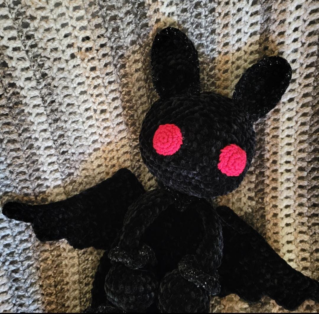 Mothman Lovey Pattern - Etsy