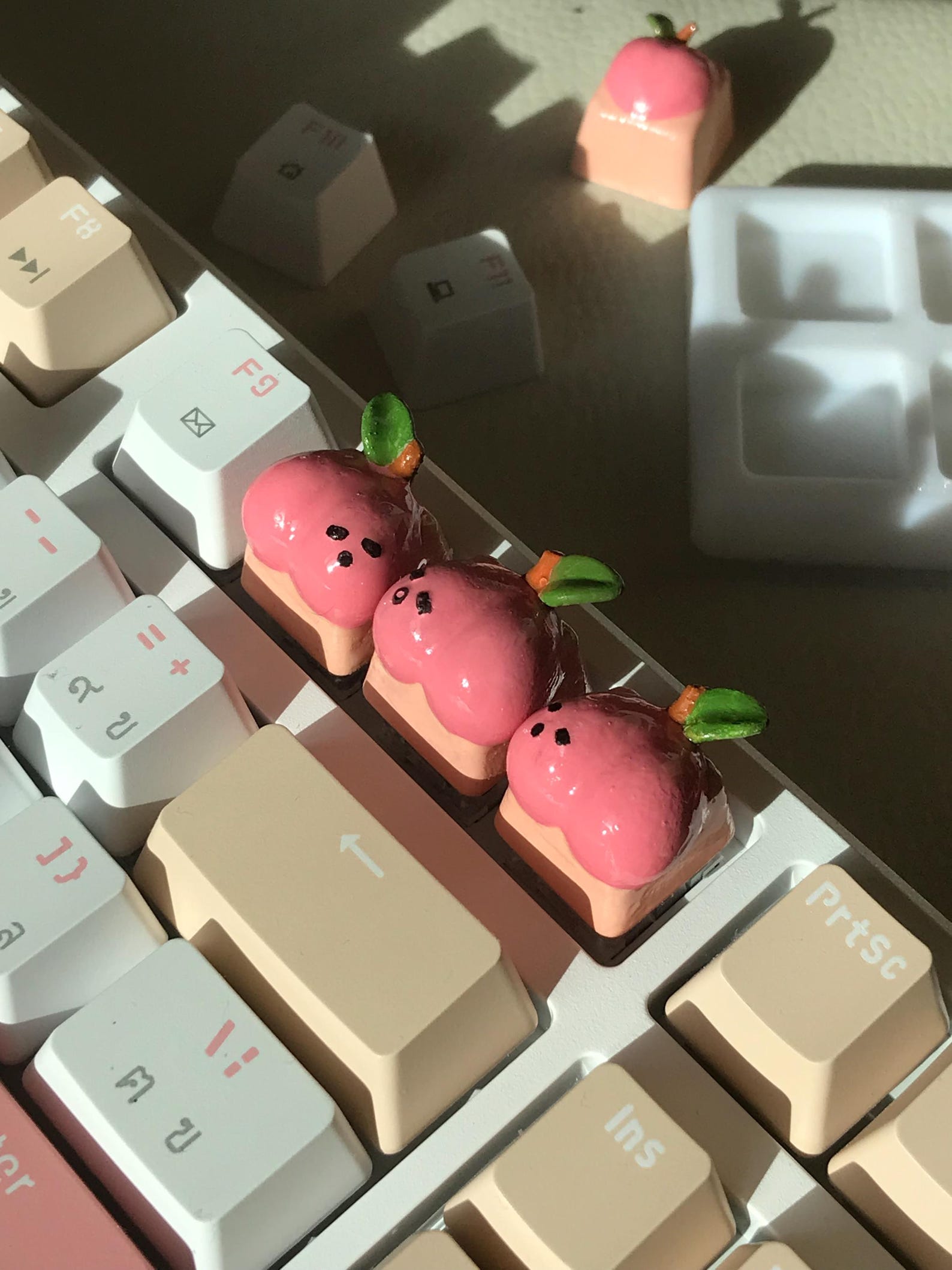 Kawaii Peach Artisan Keycap | Handmade Resin Fruit Key | Pink Custom ...
