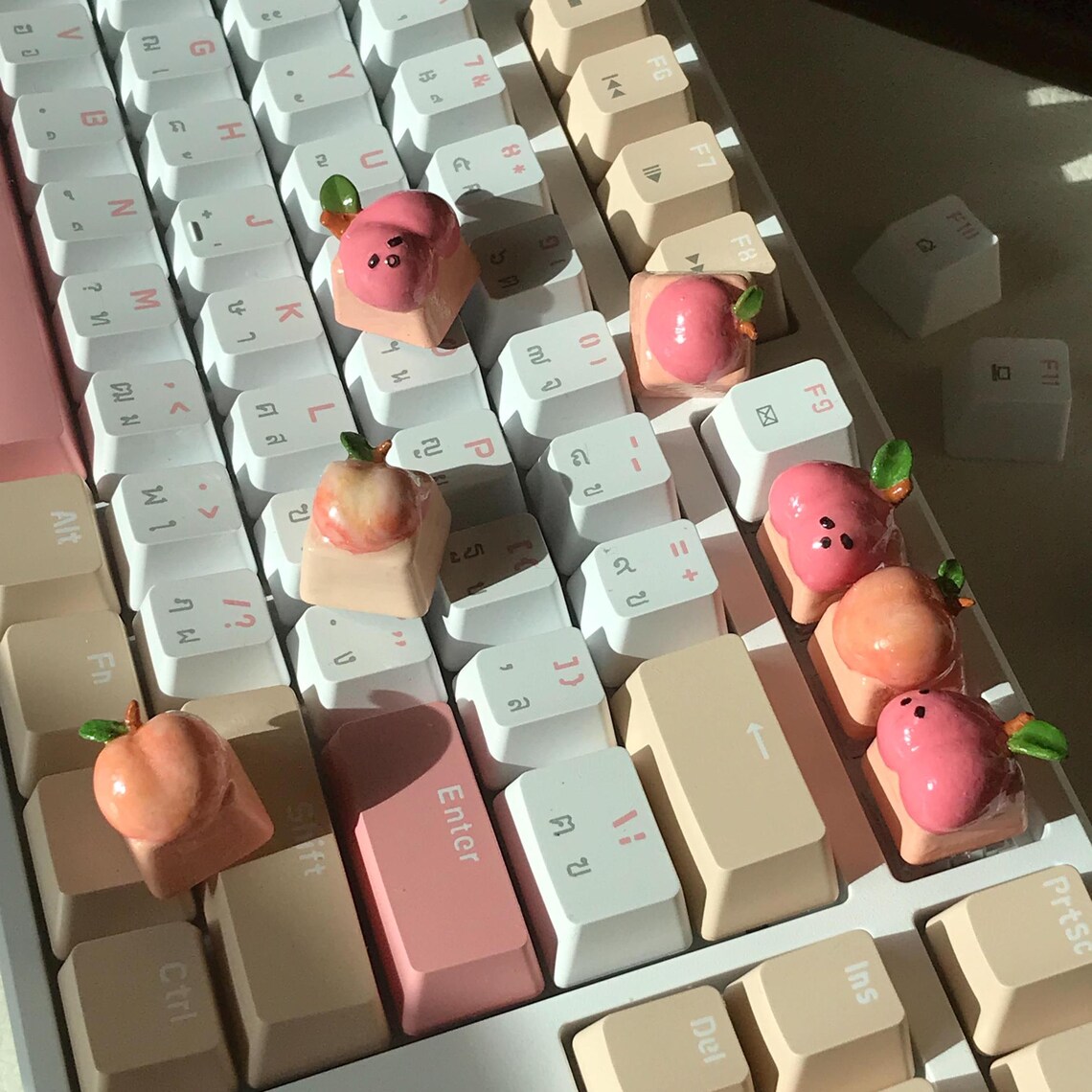 Kawaii Peach Artisan Keycap | Handmade Resin Fruit Key | Pink Custom ...