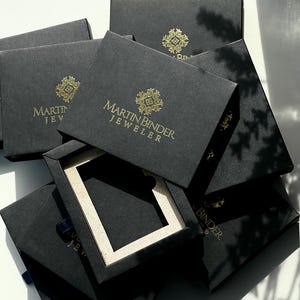 Gold Logo Packaging Box | Gift Packaging for Photo Shoot Certificate ...