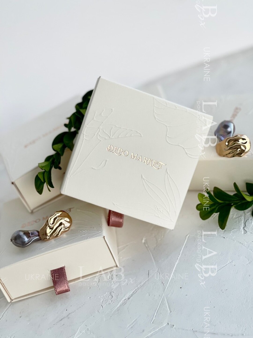 Tiny Milk White Ring Box With Custom Design, Jewelry Custom Packaging ...