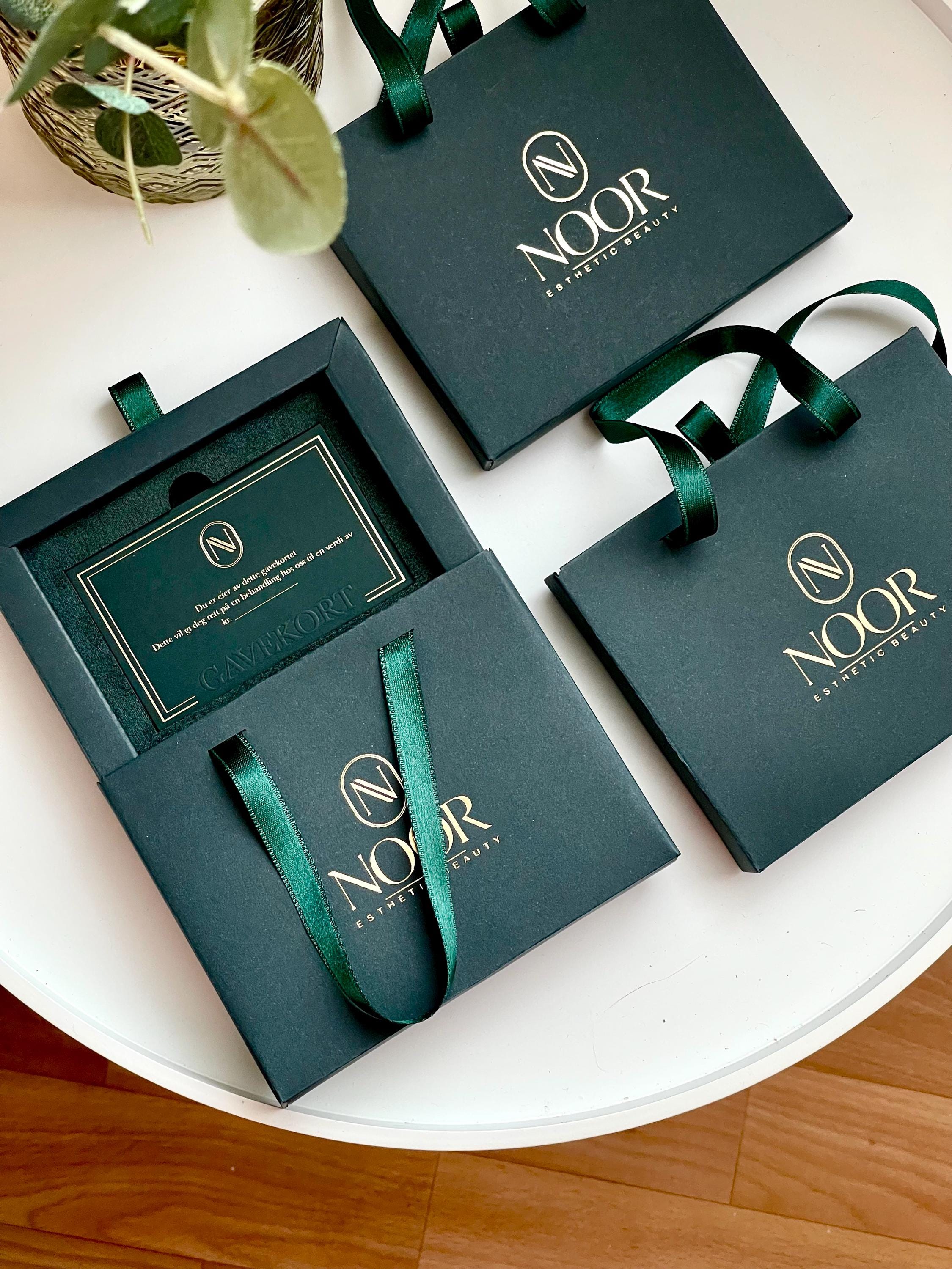 50pcs Dark Green Holiday Gift Card Packaging With Gold Logo | Premium ...
