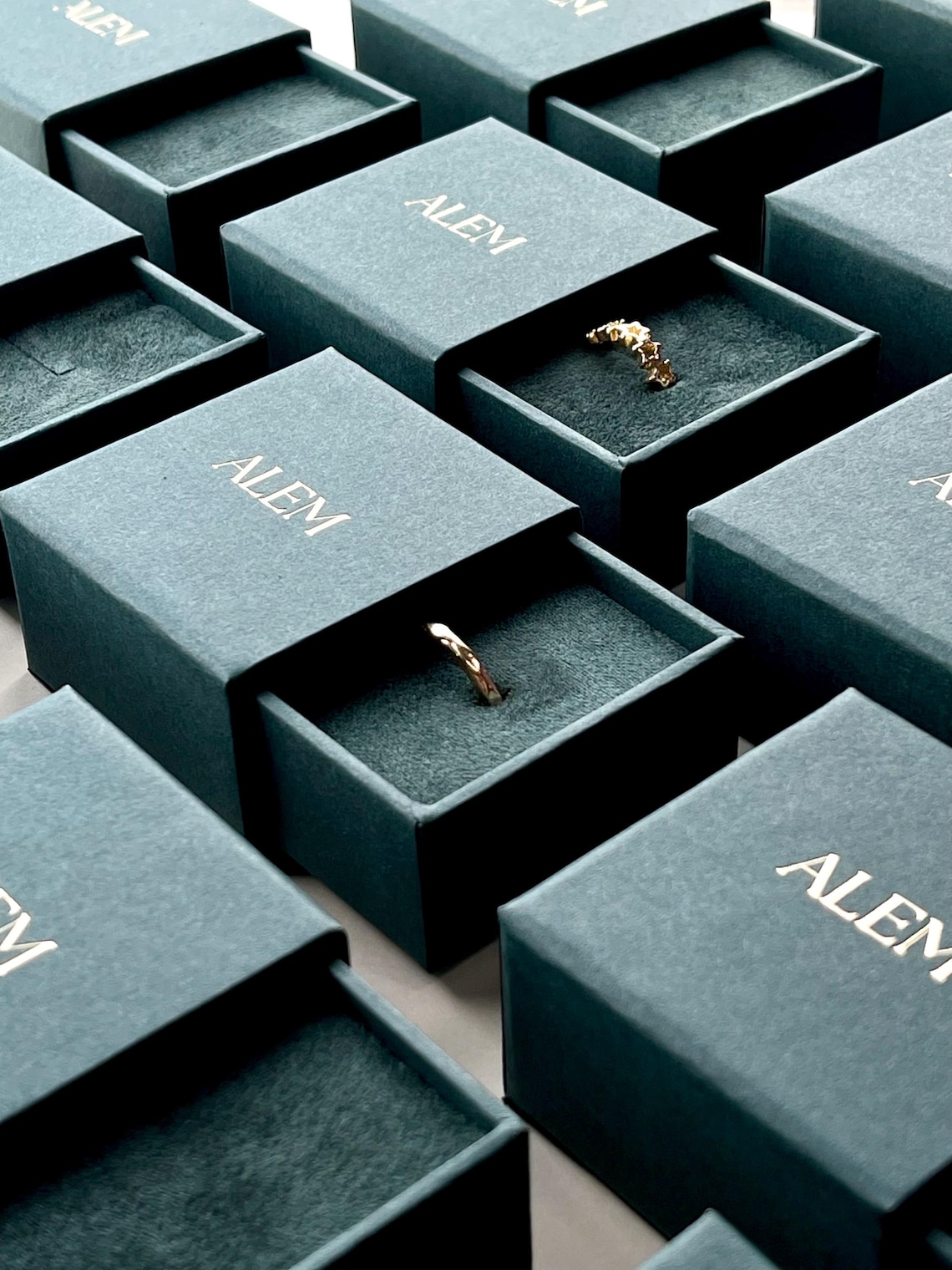 50pcs Tiny Dark Green Ring Box With Custom Gold Logo | Rigid Jewelry ...