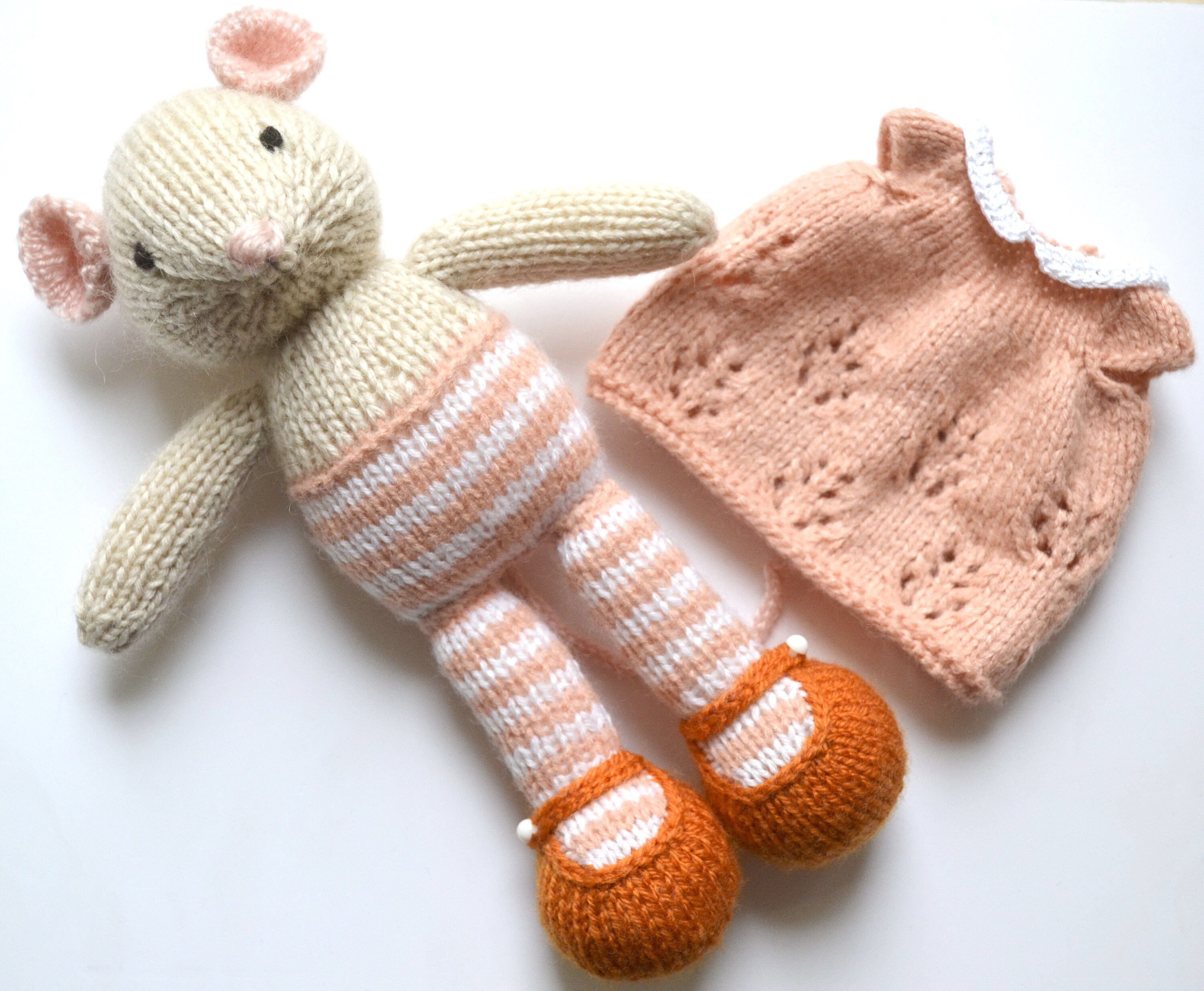 Knit Mouse Girl Doll Toy in Peach Dress Knitted Mouse Doll Cute Soft ...