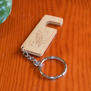 Wooden Smart Phone Stand, Keychain Stand for Smartphone, Compact ...