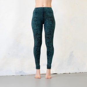 LEGGINGS With Abstract Snake Pattern - Screen Printing - Unisex - Blue ...