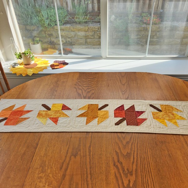 Leaf Table Runner - Etsy