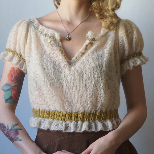 Folklore Ruffle Top Knittingpattern | Etsy