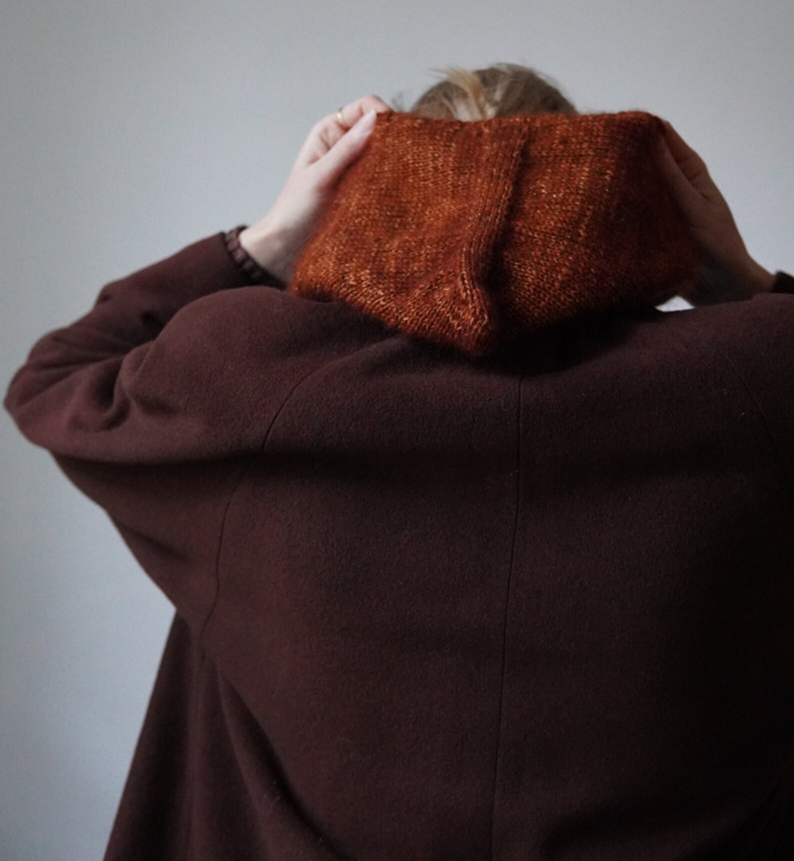 Fuzzy Pixie Hood Knittingpattern digital - Etsy