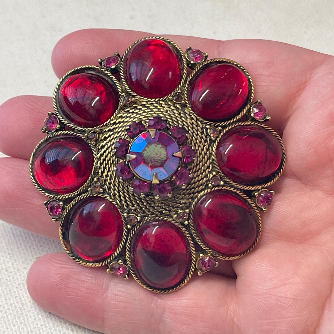 Vintage Red Poured Acrylic Cabochon Domed AB Rhinestone Gold Tone Pin ...