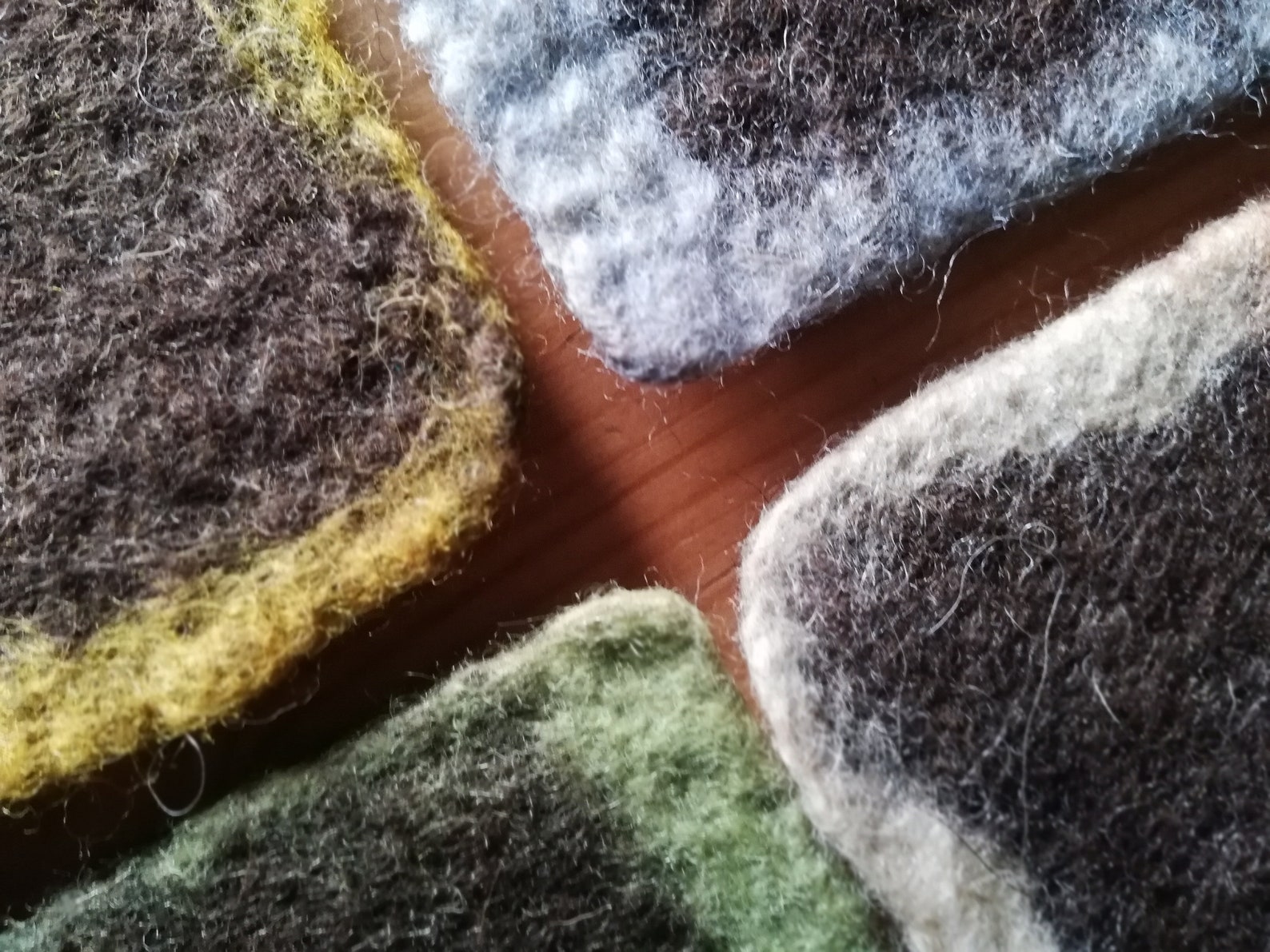 Set of 4 Shaded Hand Felted Woolen Table Mats - Etsy