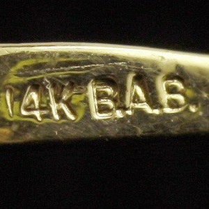 Vintage 14k Gold Ruby Textured Leaf Pin Ballou Co - Etsy