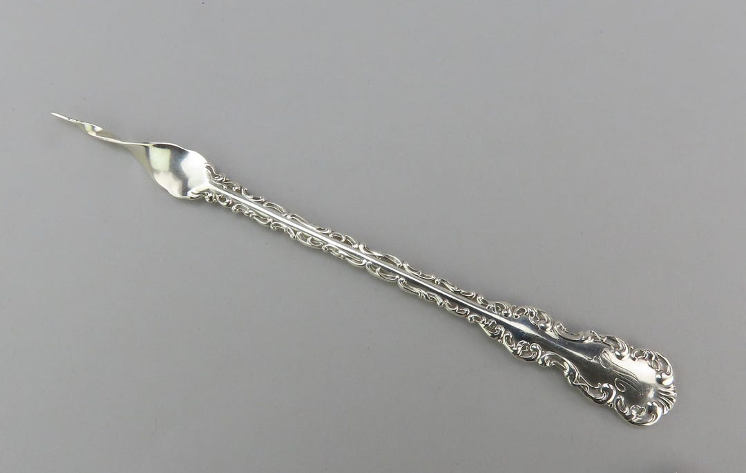 Great Whiting Louis XV Sterling Silver Butter Pick W/ Twisted End 6 ...