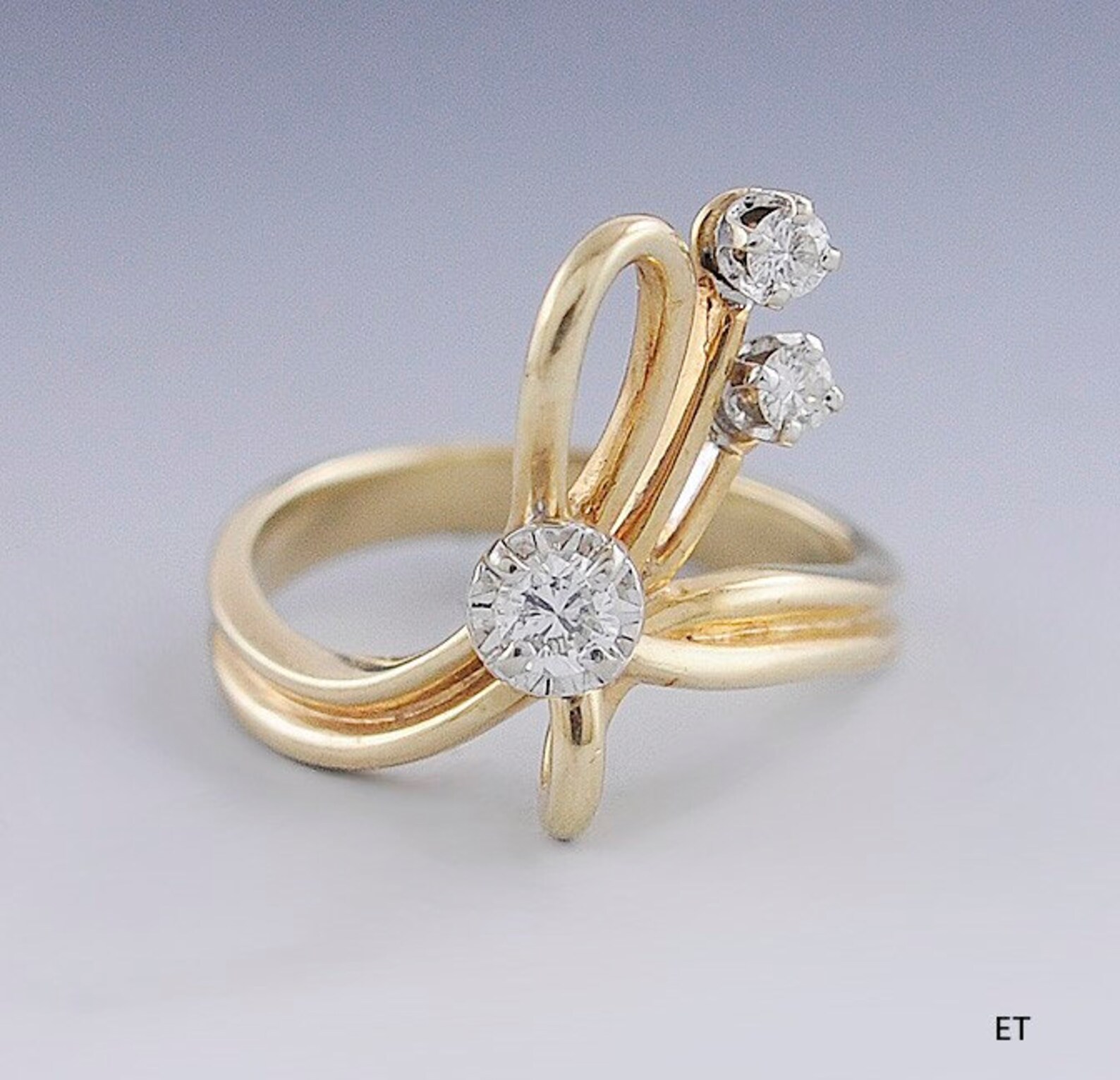 Elegant 14K Gold & Diamond Bow/ribbon Design Ring - Etsy