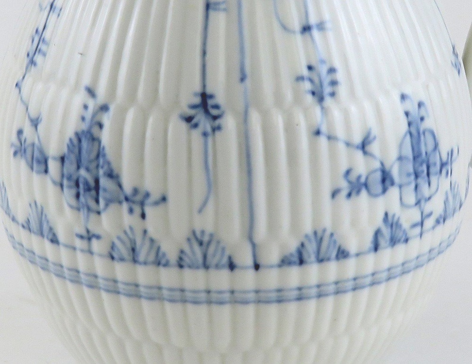 18th Century Thuringia Germany Handpainted Strawflower Coffee Tea Pot ...
