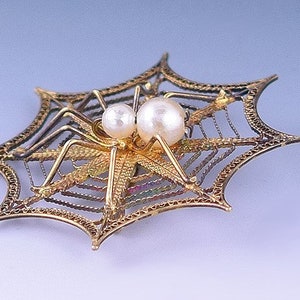 900 Purity Gilt Silver and Genuine Pearl Filigree Spider in Web Pin ...