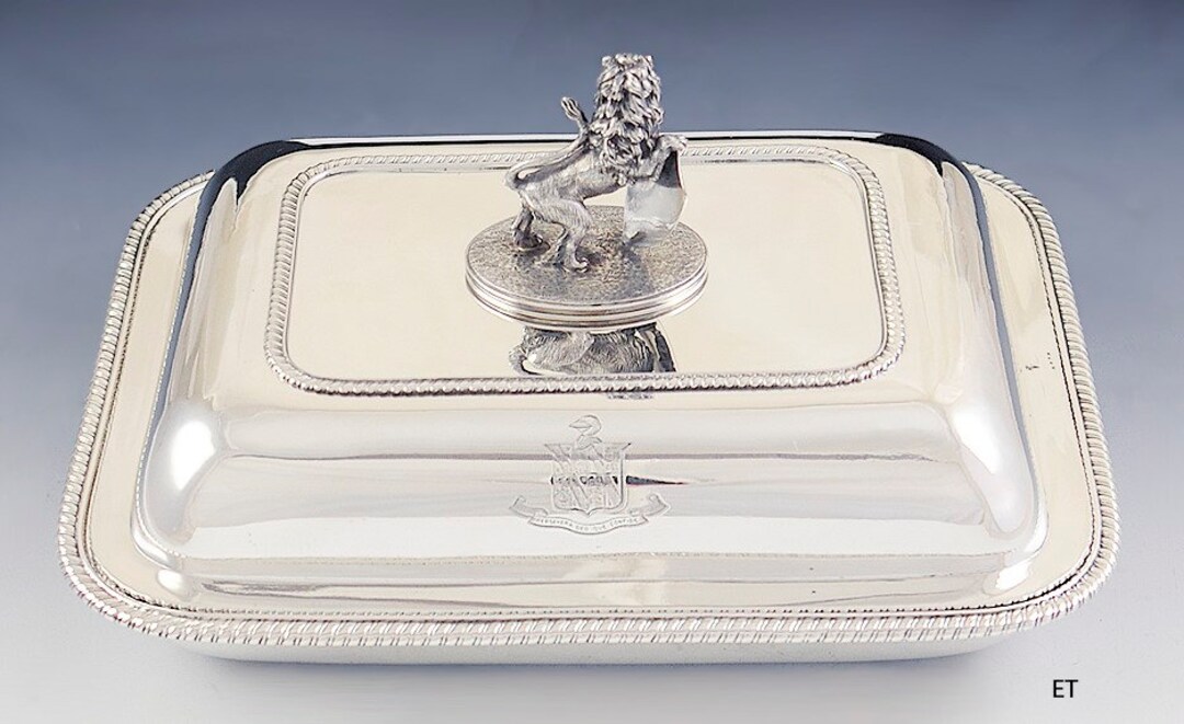 Antique 1804 English Georgian Gadrooned Covered Entree Serving Dish 11. ...