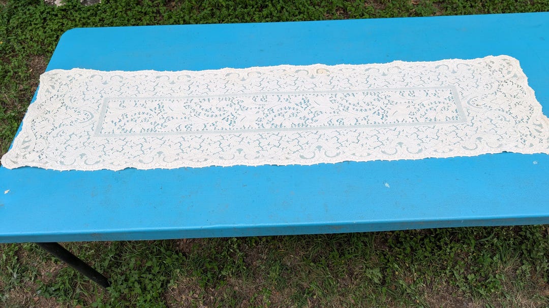Ivory Quaker Lace Table Runner, Floral Dresser Scarf, LB 520 - Etsy