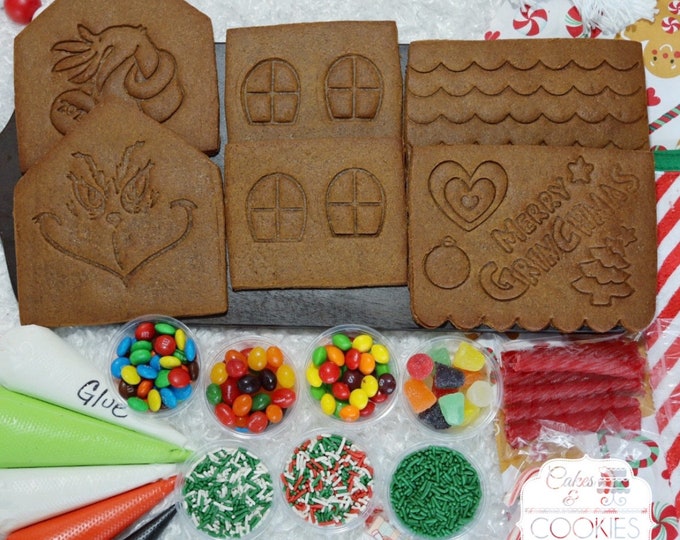 Grinch Gingerbread House Kit – Large, DIY Holiday Decorating - Etsy
