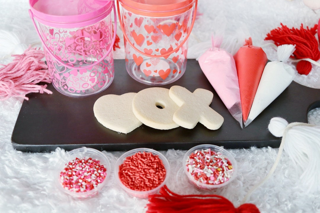 3-cookie Valentines Day Cookie Decorating Kit, Decorate Your Own ...