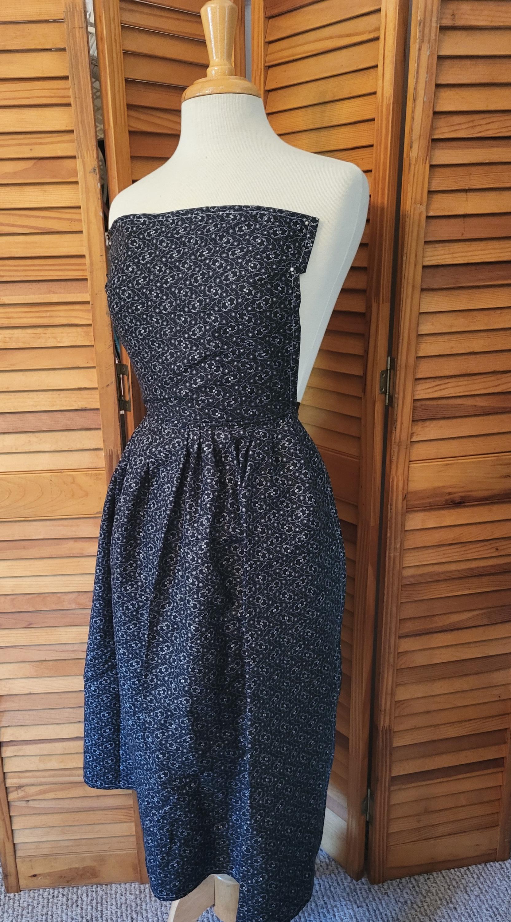 Apron Pinner 1860s Costume Attire Accessory Mid 19th Century Victorian ...