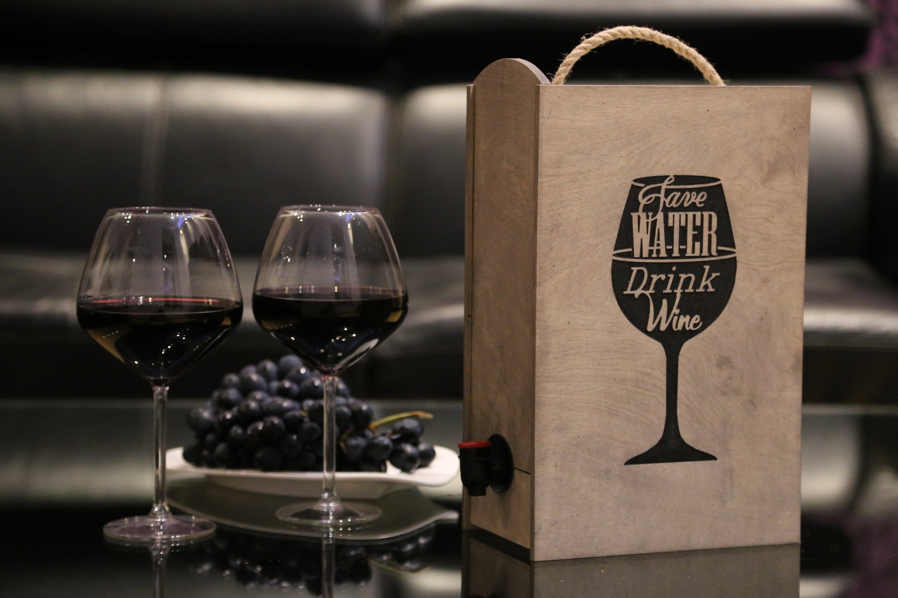 Wine box Wine lover gift Wine display Christmas gift Wine | Etsy