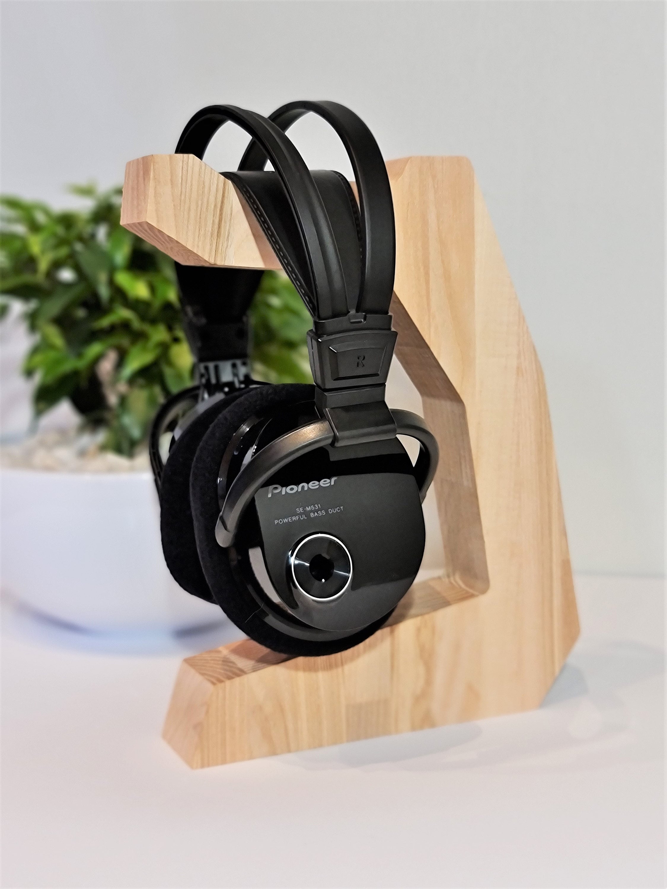 Oak wood headphones stand Headphones holder Gamer gifts | Etsy