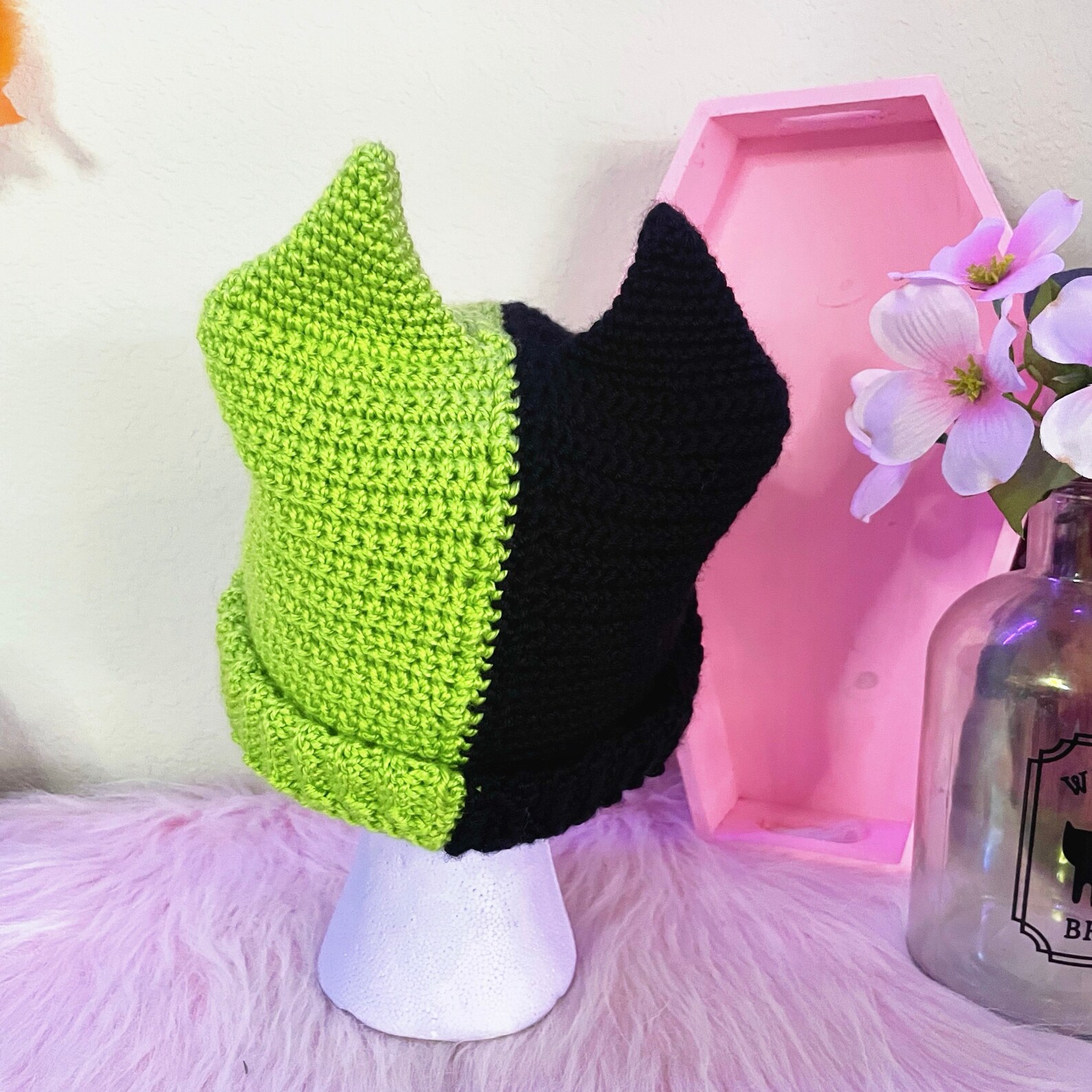 Two Tone Devil Horn Crochet Beanie / Color Block Demon Horned - Etsy