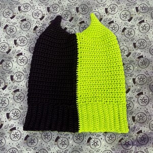Two Tone Devil Horn Crochet Beanie / Color Block Demon Horned Beanie ...