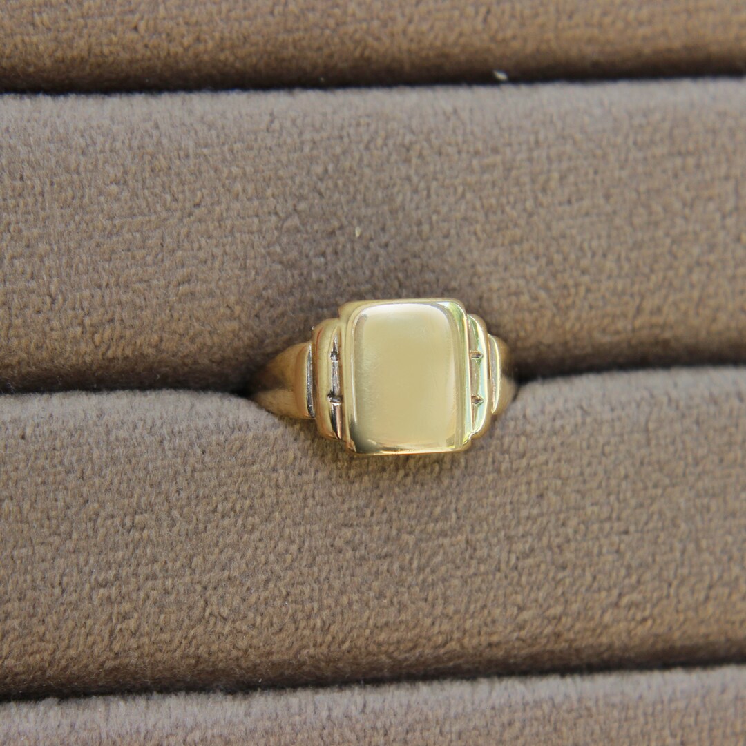 Antique Rectangular Signet Ring 9ct Yellow Gold - Etsy