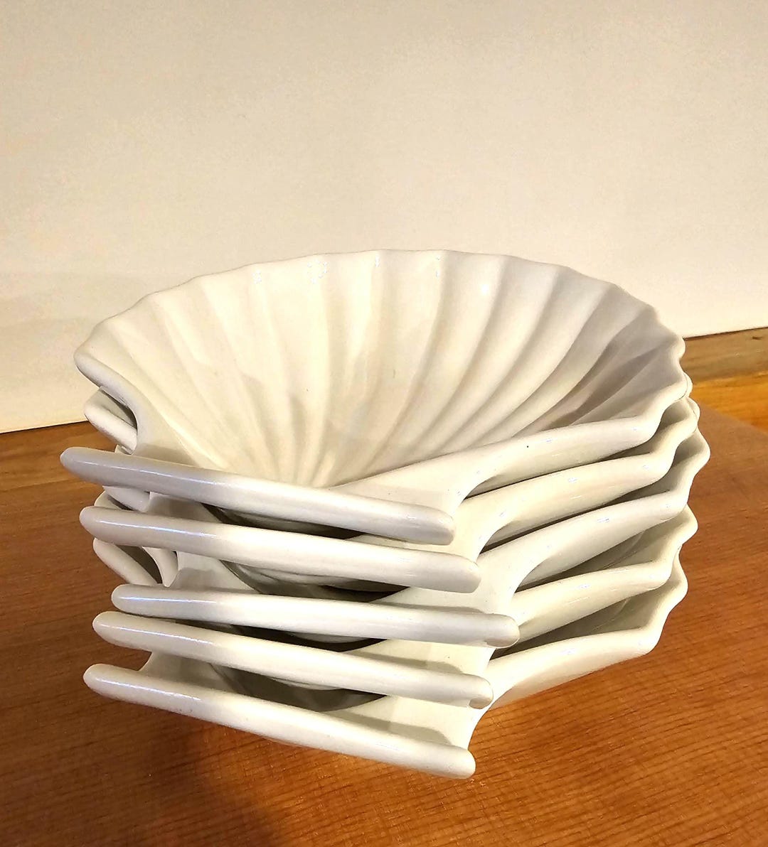 Vintage Set of 5 Northland Japan Ceramic White Shell Plates, Scallop ...