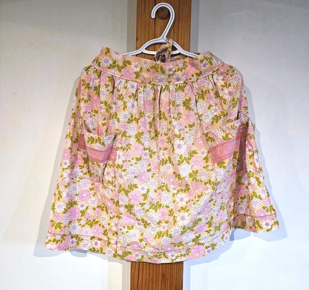 Vintage 70s Floral Half Apron - Farmhouse Style - Located in Canada - Etsy