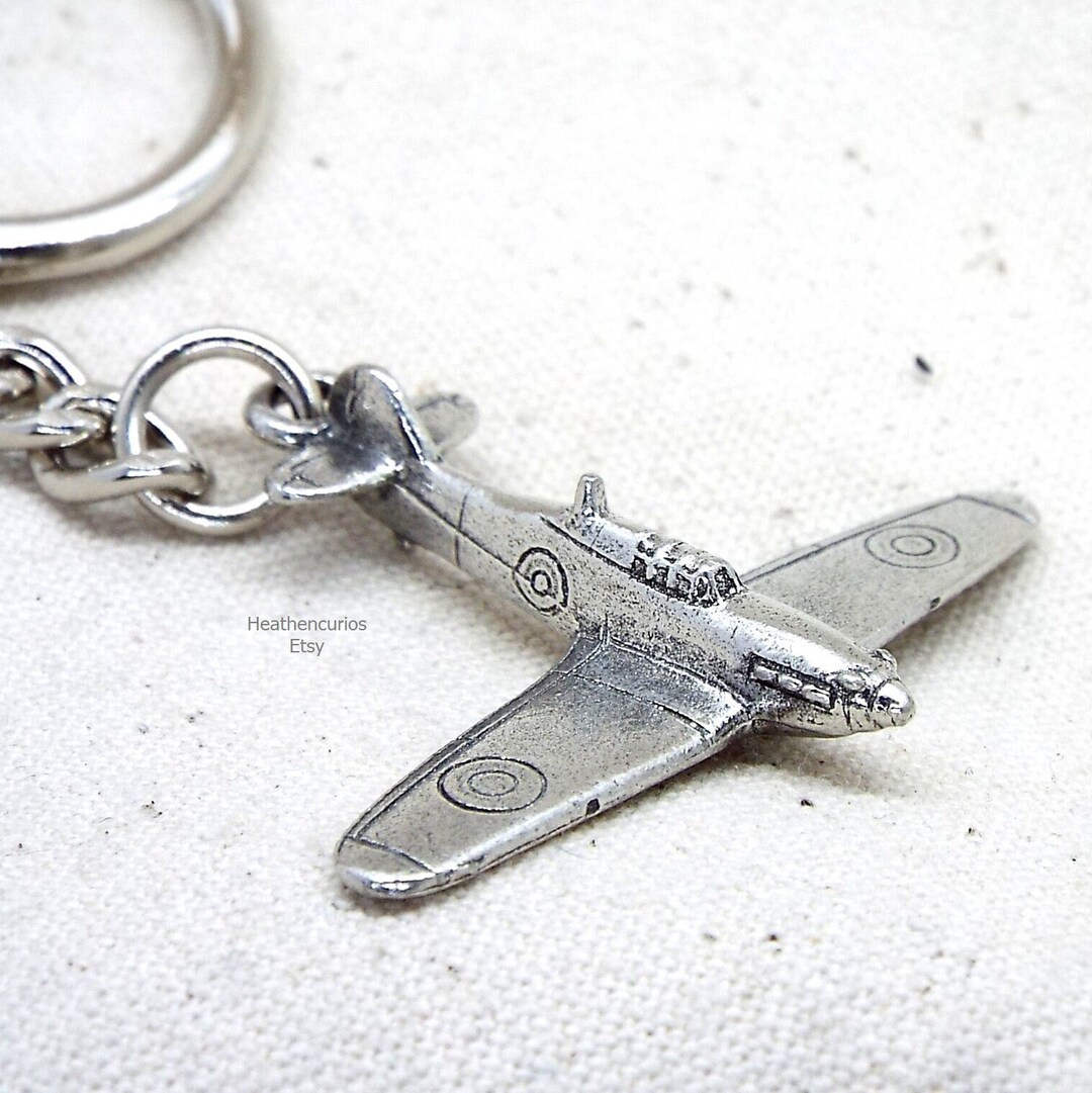 Hawker Hurricane Aeroplane Aircraft Round Keyring in a Grey Burlap ...