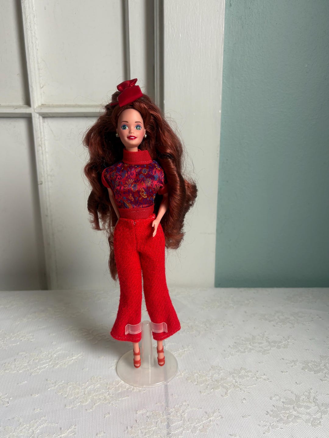 1992 Mattel Radiant in Red Barbie Green Eyes With Stars Red Hair Knees ...