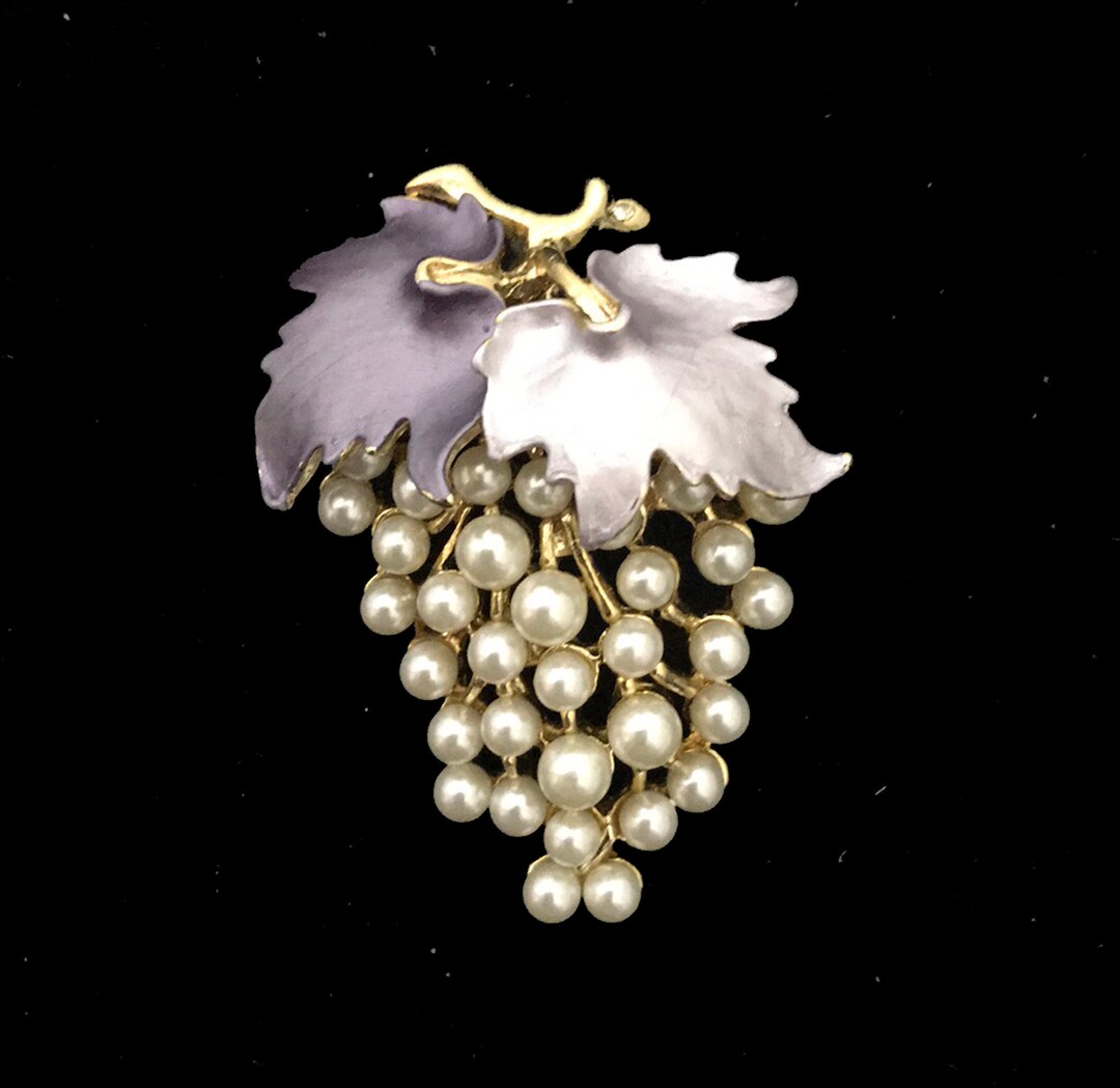 Vintage Grape Cluster Pin/brooch 2 X 1.5 - Etsy