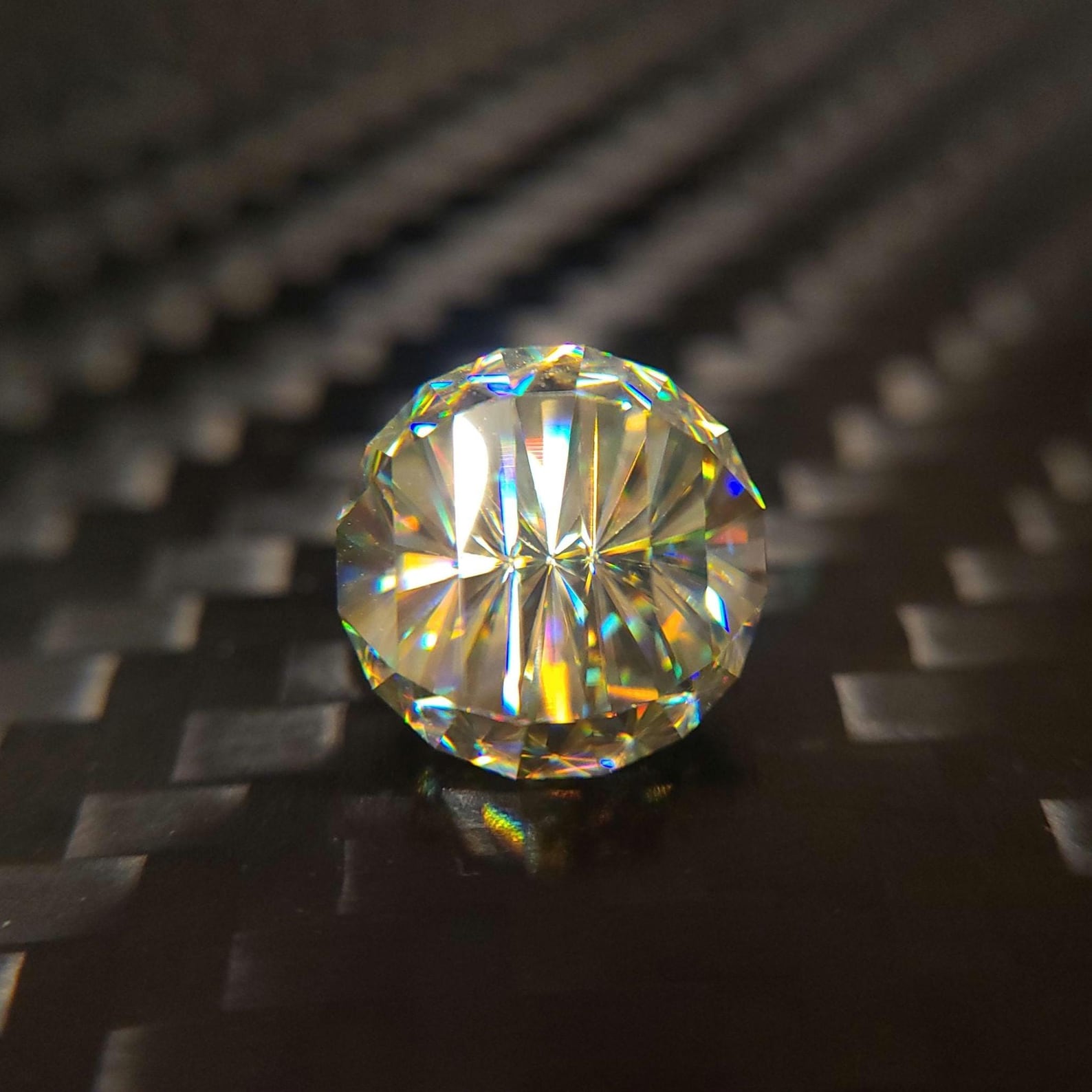 5.88ct 10.3mm White Clear Synthetic Rutile Loose Gemstone - Etsy