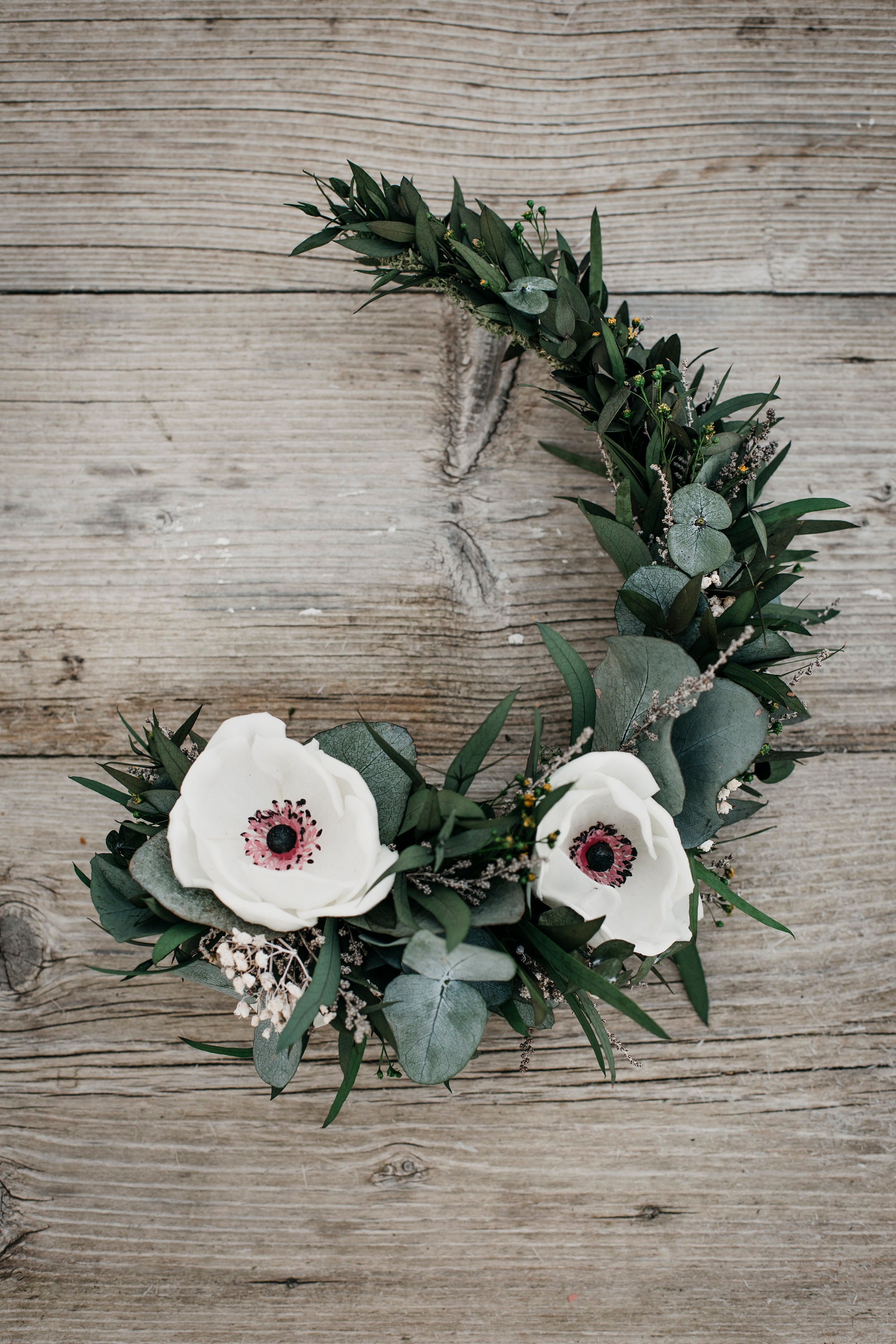 CHIRA White Greenery Bridal Wreath With Eucalyptus / Floral - Etsy