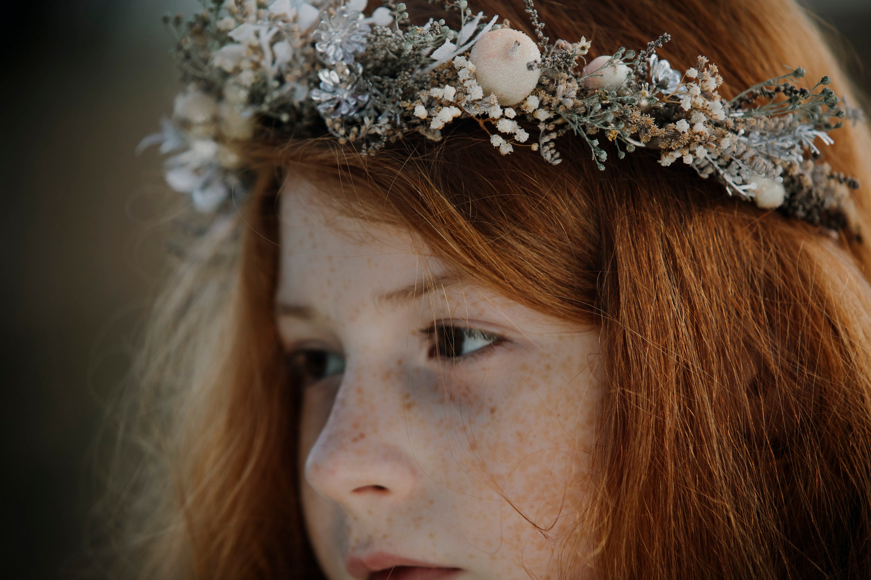 SAVILI Soft Flower Headband of Preserved and Dried Flowers / - Etsy UK
