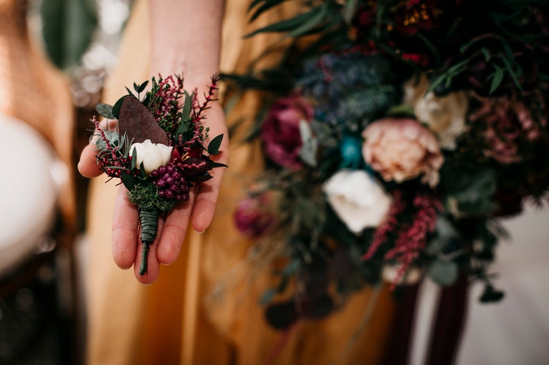 JARRAYA Wild Groomsmen Buttonhole of Maroon/pink/white/dark | Etsy
