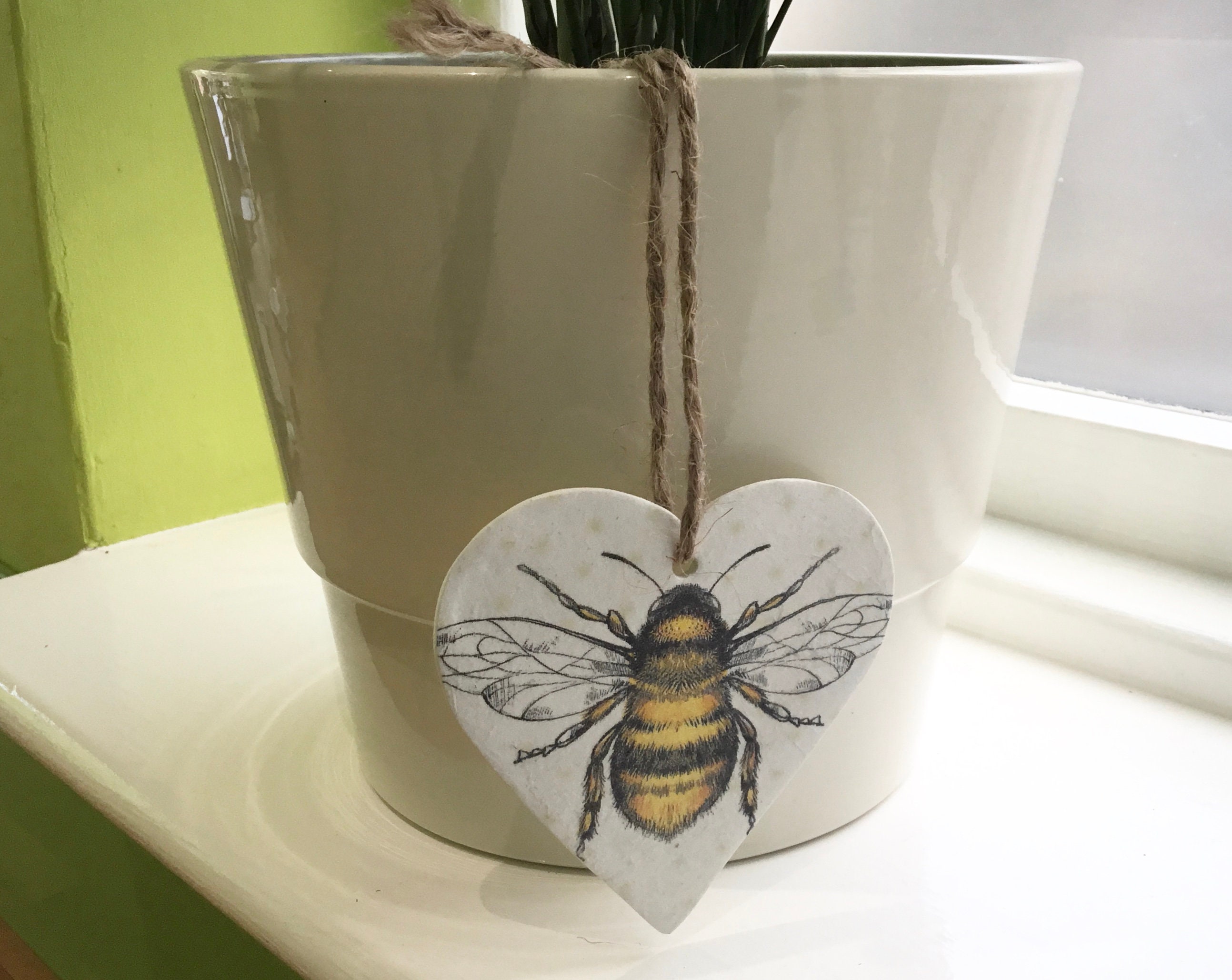 Bee Plaque Bee Clay Tag Bee Decor Honey Bee Gift Bumble Bee - Etsy