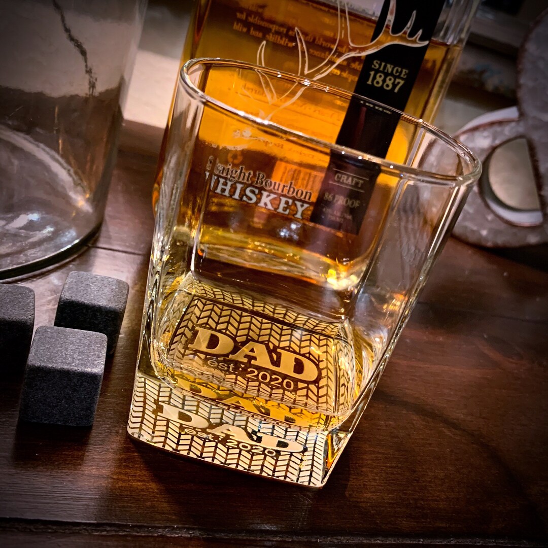 DAD EST. Date Whiskey Glasses / Single Glass / D.O.F. Whiskey / Bourbon ...