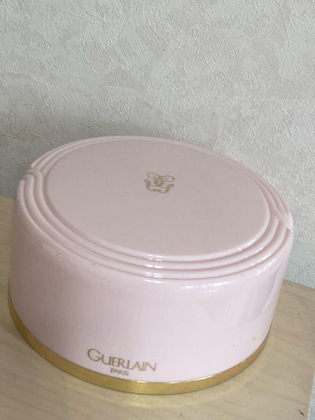 Guerlain Shalimar Paris Vintage 1983 Rare Perfumed Bath Powder Sealed 8 ...