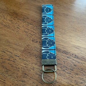 ONE (1) Key Fob Key Chain | With Metal Capped End and Key Ring ...