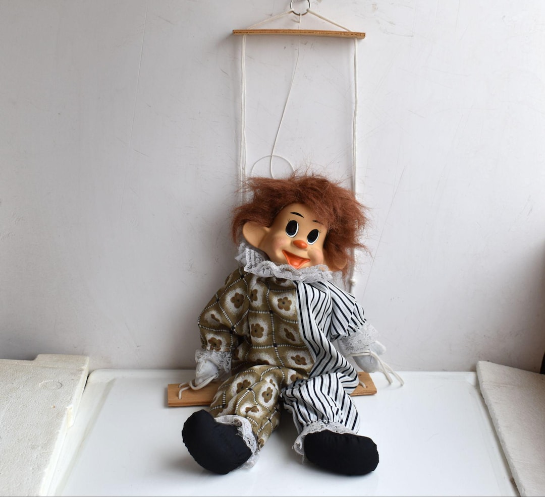 Vintage 18" Large Clown Swing Hand Painted Porcelain Face String Puppet ...
