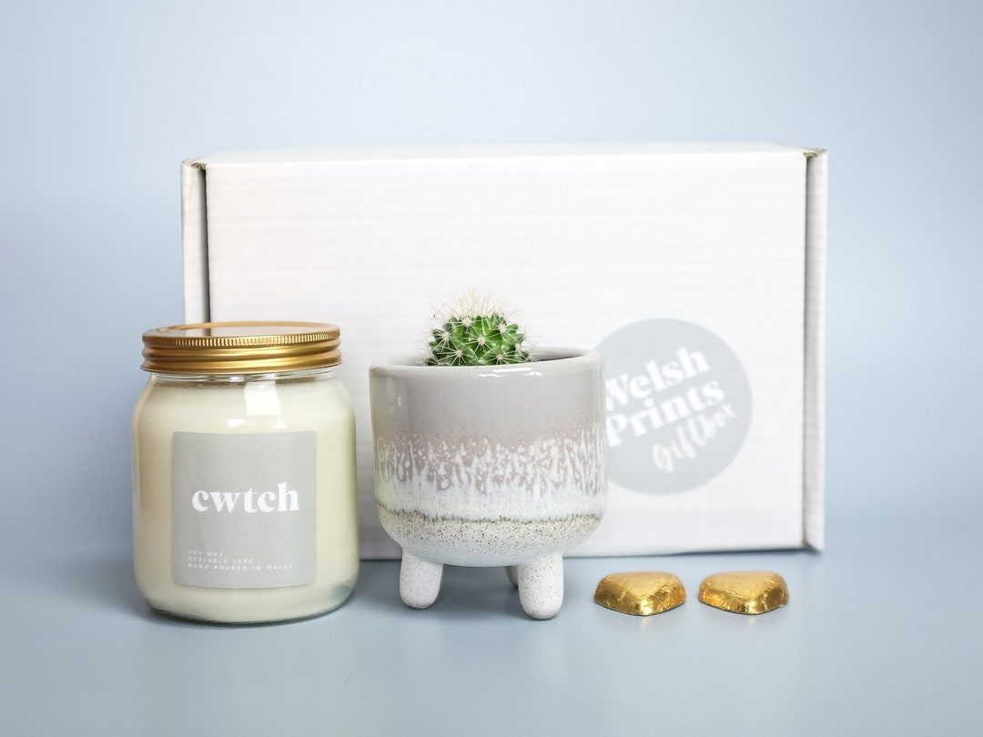 Welsh Gift Box | Cwtch Box | Welsh Present | Custom Gift Box | Welsh ...