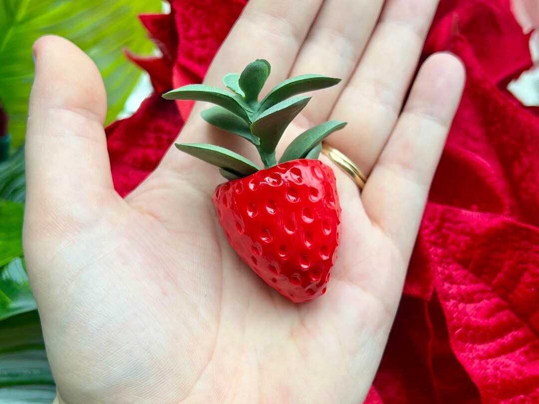 Strawberry Magnet Planter/ Polymer Clay/ Magnet Vase/ Strawberry Magnet ...