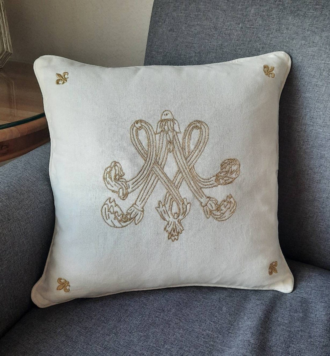 Housse De Coussin En Coton Brodée Monogramme De Marie-antoinette - Etsy ...